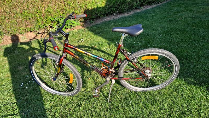 Guidon ERGOTEC CITY CRUISER BUGEL MAS 25.4 Noir | Alltricks.fr