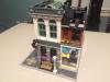 Brick Bank 10251 | Creator Expert | Buy online at the Official LEGO ...
