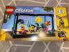Fish Tank 31122 | Creator 3-in-1 | Buy online at the Official LEGO® Shop US