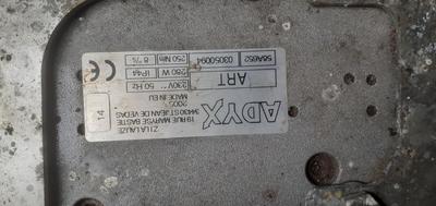 Genius moteur irréversible trigon 02 230v 6170150 | Leroy Merlin