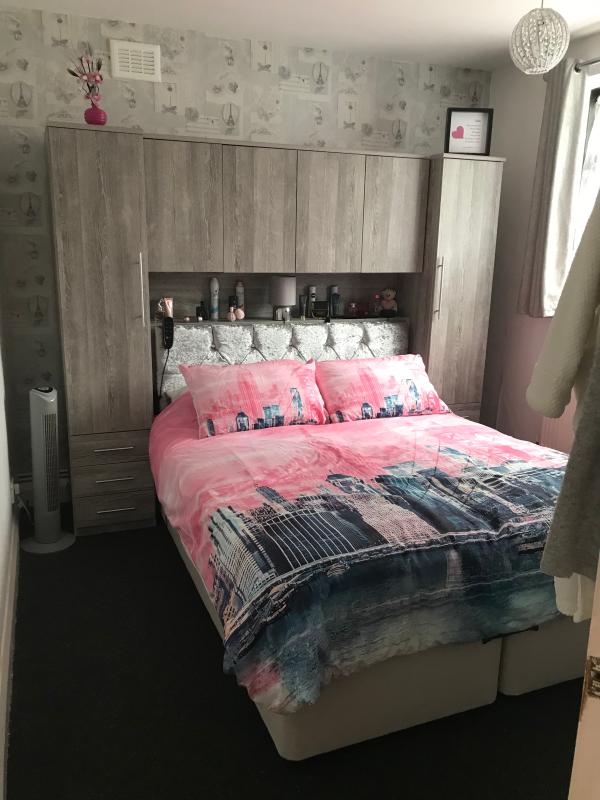 Bedroom Furniture Overbed Units | www.cintronbeveragegroup.com