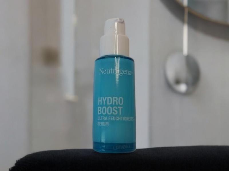 Hydro Boost Ultra Feuchtigkeits Serum NEUTROGENA