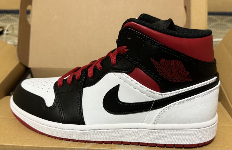 JORDAN BRAND AIR JORDAN 1 MID SE WHITE/DARK PONY-BLACK JORDAN BRAND AIR JORDAN 1 MID SE WHITE/DARK PONY-BLACK