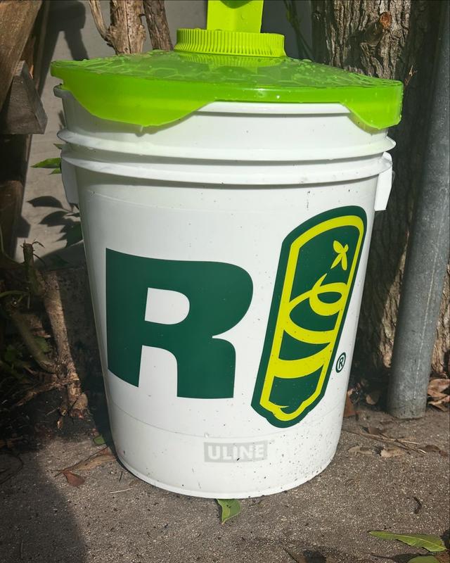 Rescue Fly Bucket Top at Tractor Supply Co