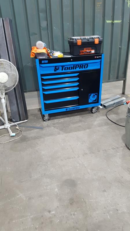 Toolpro Neon Tool Roller Cabinet | www.cintronbeveragegroup.com