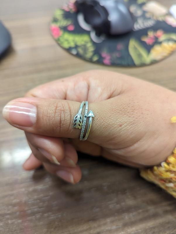 Pandora Sparkling Arrow Silver Ring 56 UK Airports World Duty Free