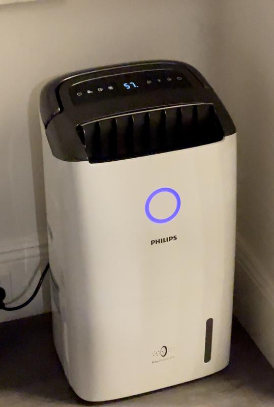 Series 5000 2 in 1 Air purifier and dehumidifier DE5205 70 Philips