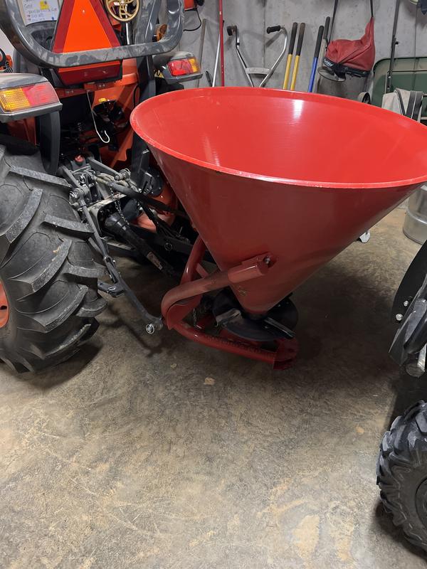 CountyLine 850 lb. Capacity Fertilizer Spreader and Seeder, FS20 at ...